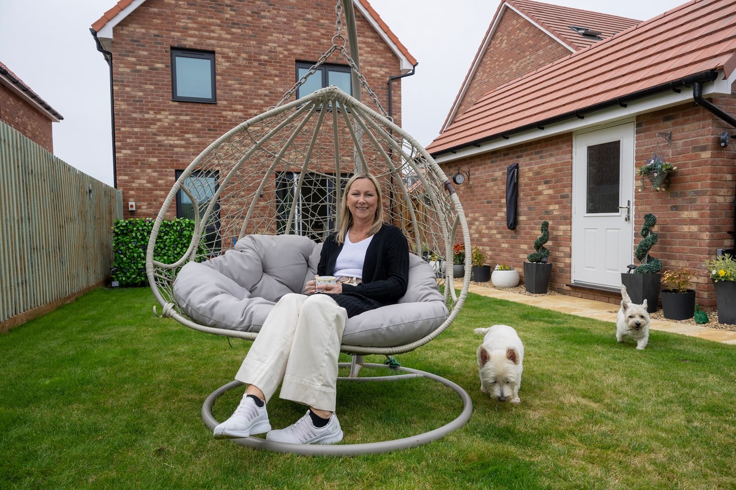 Auster Place at Brightwell Lakes ‧ New homes in Martlesham ‧ Taylor Wimpey