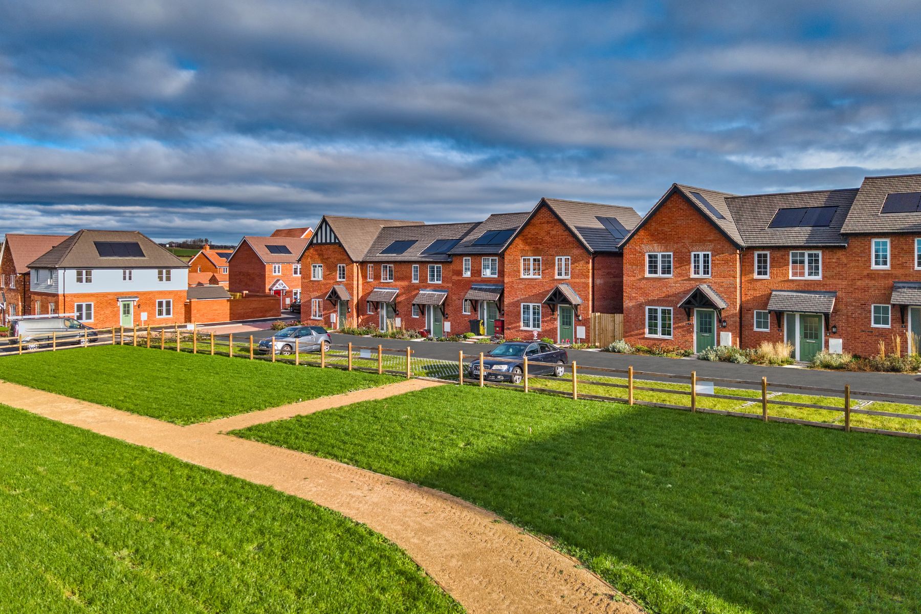 Register for updates about new homes at Castle Manor ‧ Taylor Wimpey