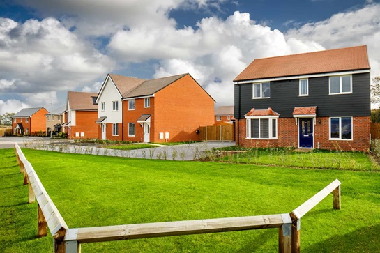 Hartford Green ‧ New homes in Colchester ‧ Taylor Wimpey