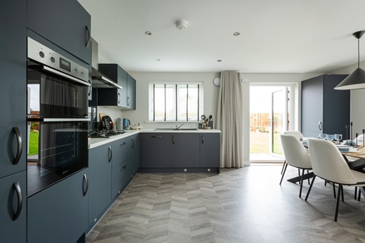 Deben Park at Brightwell Lakes ‧ New homes in Martlesham ‧ Taylor Wimpey