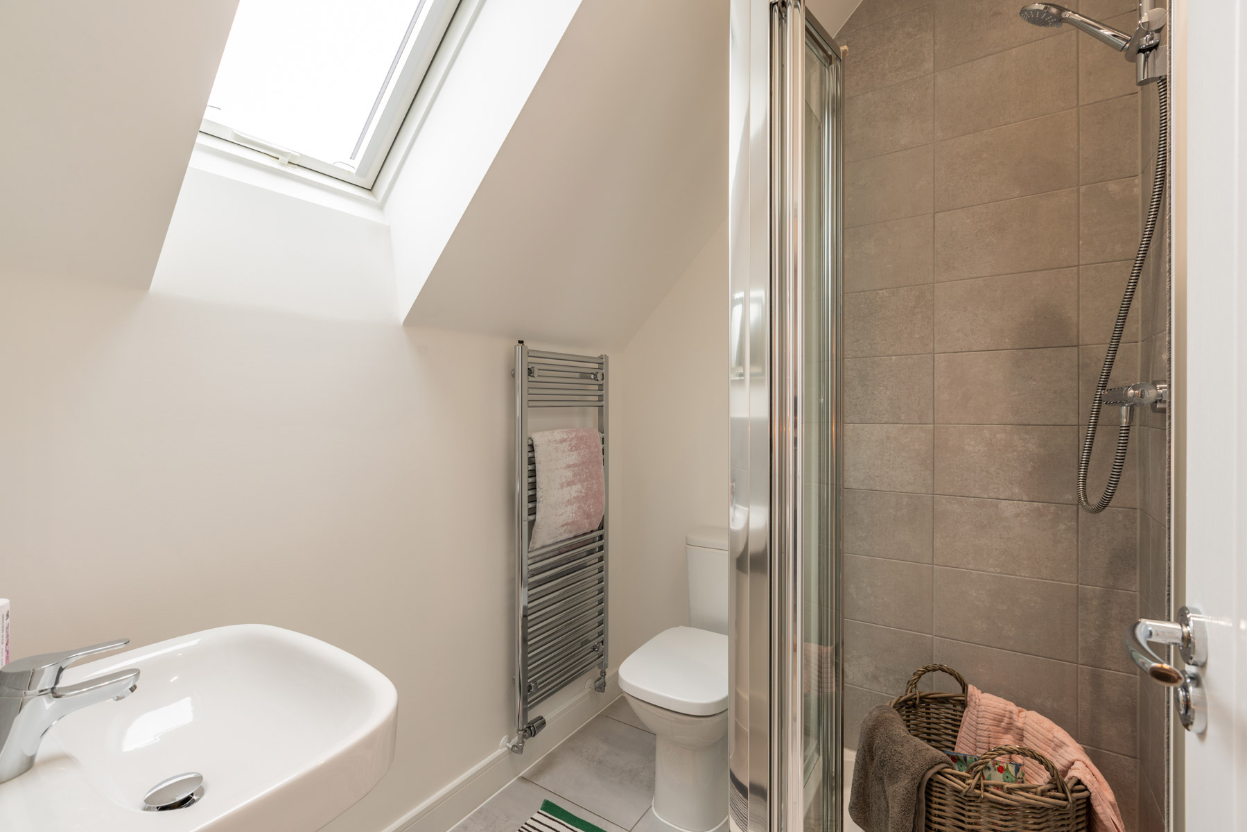 Plot 13 at Deben Park at Brightwell Lakes in Martlesham ‧ Taylor Wimpey