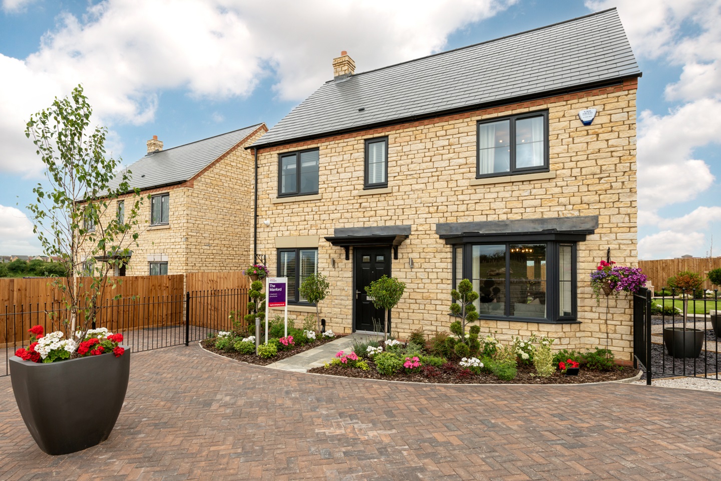 Weldon Manor ‧ New homes in Corby ‧ Taylor Wimpey