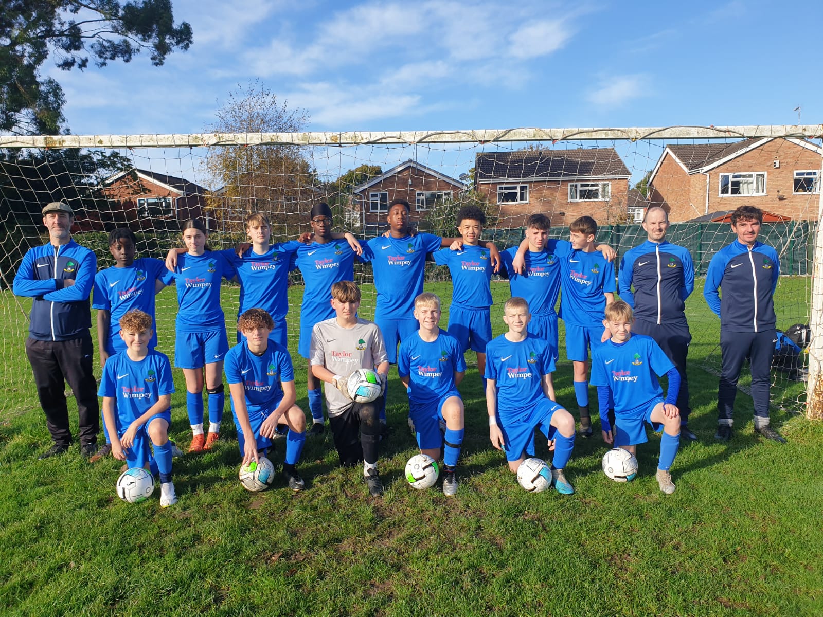 We show our support to Binley Woods Junior FC ‧ Taylor Wimpey