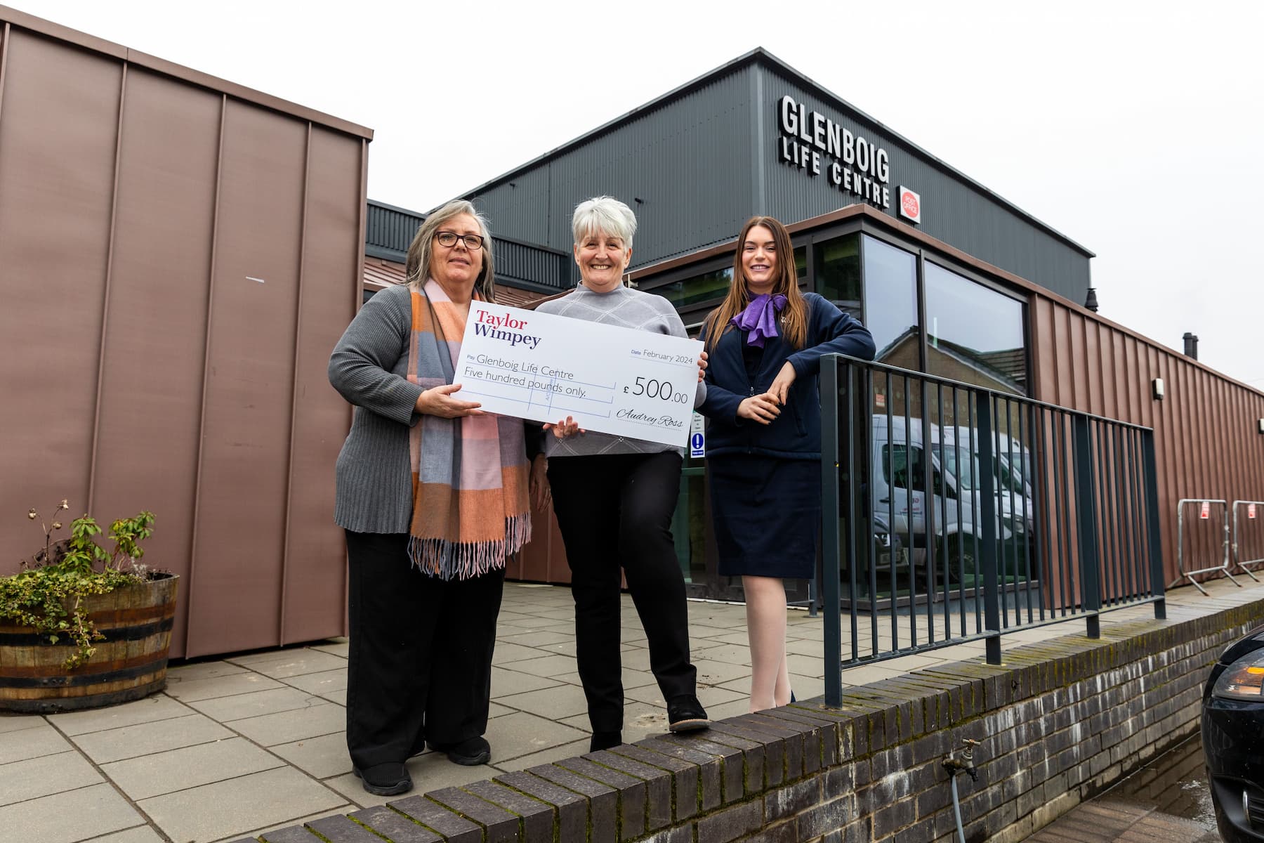 We give another boost to Glenboig Development Trust ‧ Taylor Wimpey