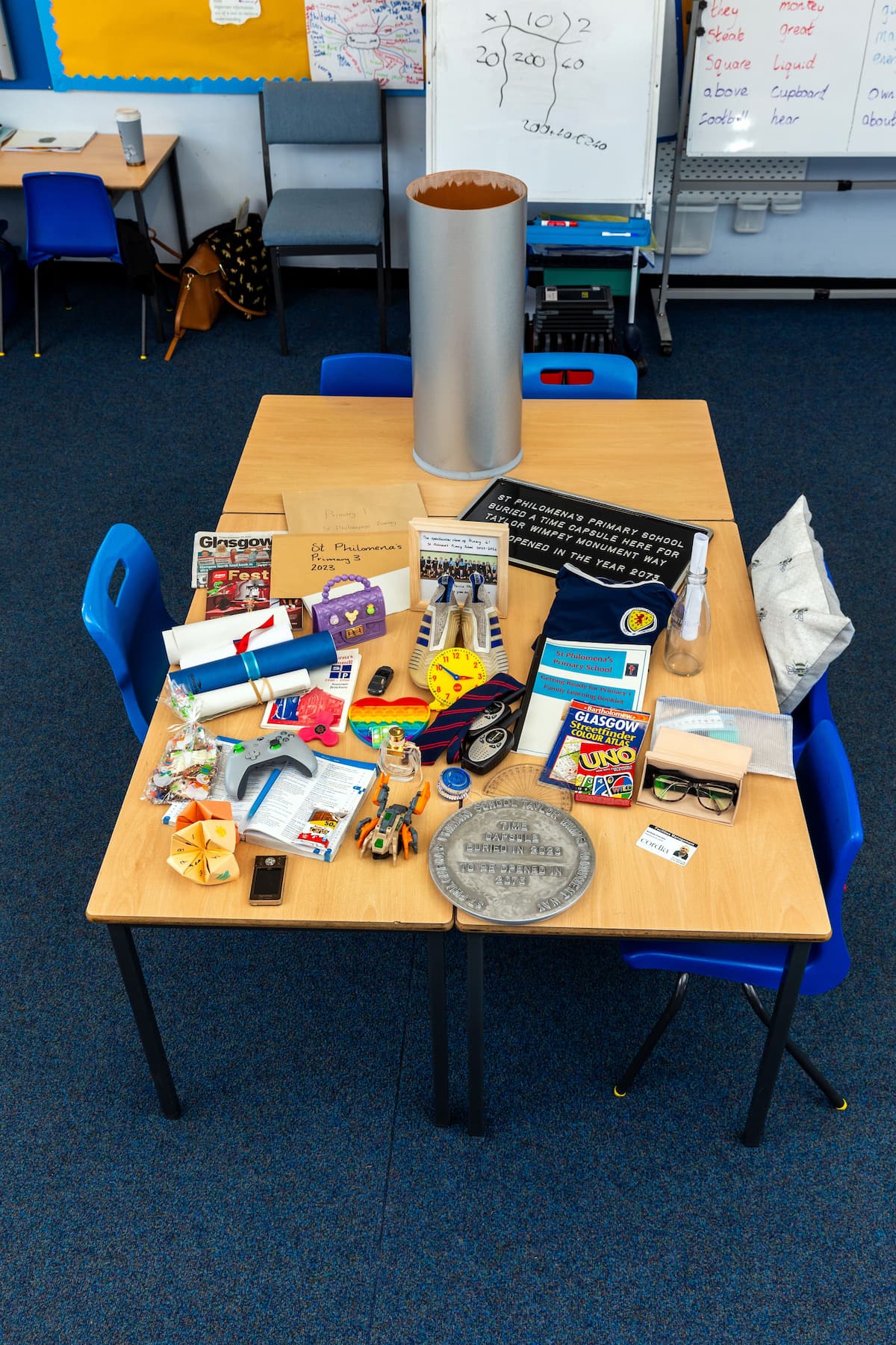 School pupils capture life now in time capsule challenge ‧ Taylor Wimpey