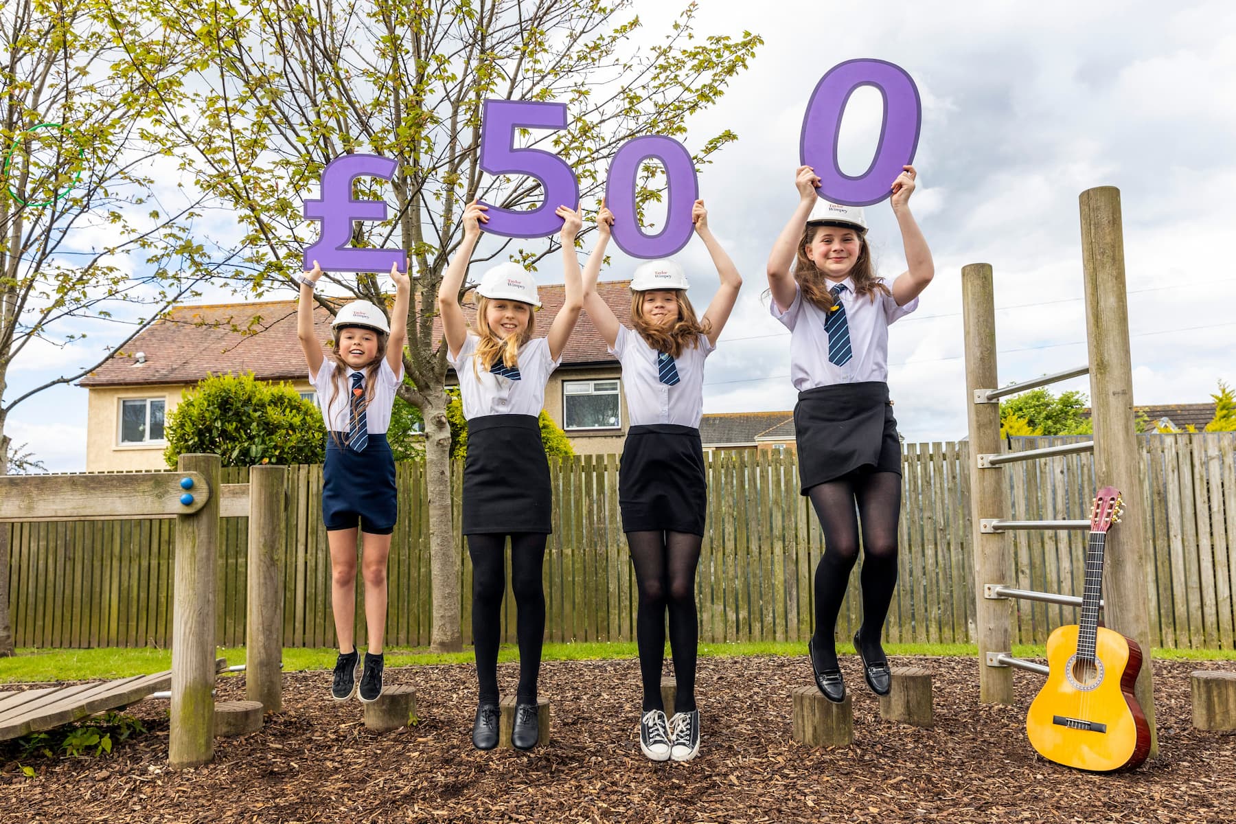 We give Barassie Primary School in Troon a helping hand ‧ Taylor Wimpey