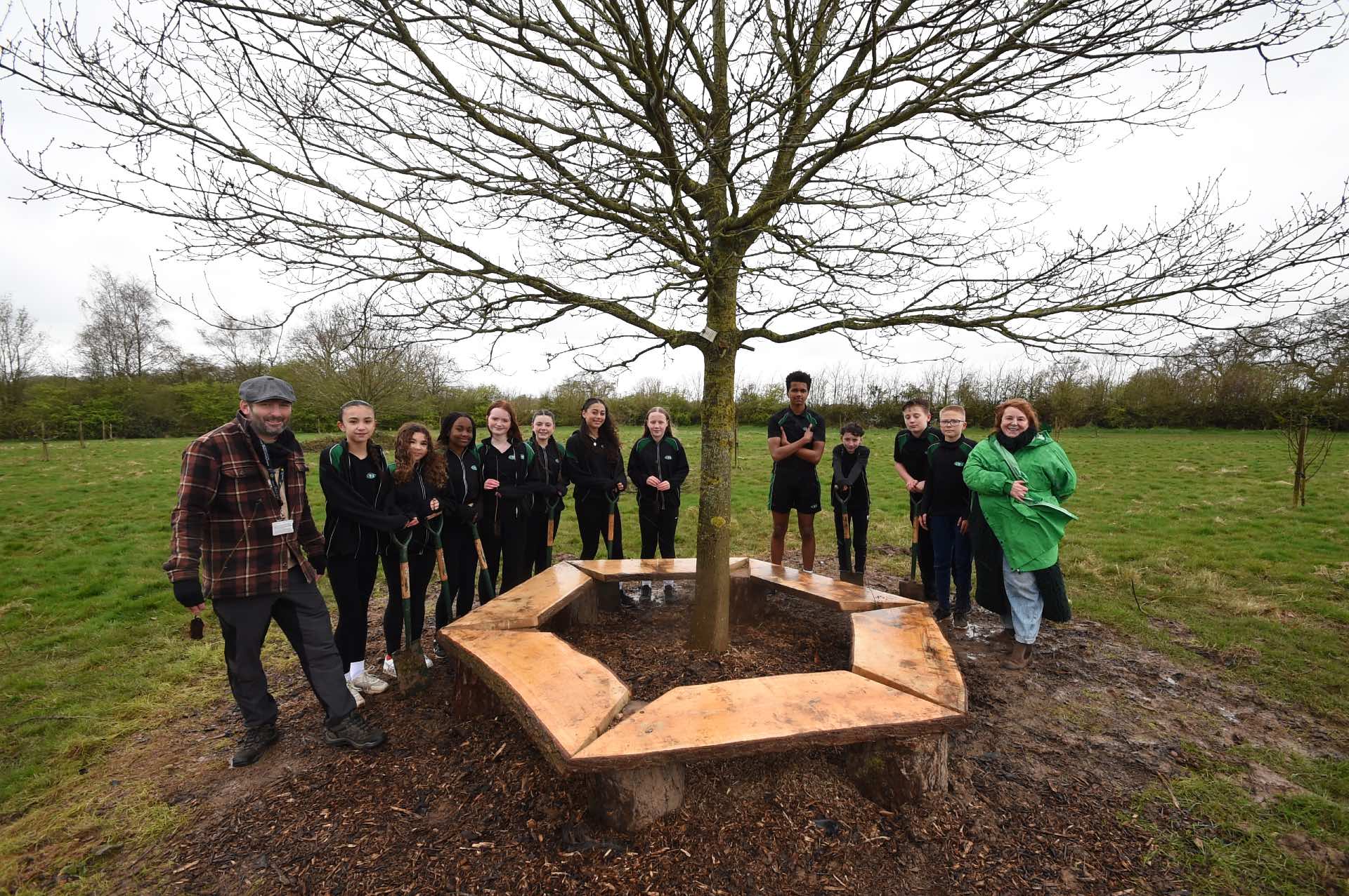 Tree-rific local partnership provides boost to community orchard ...