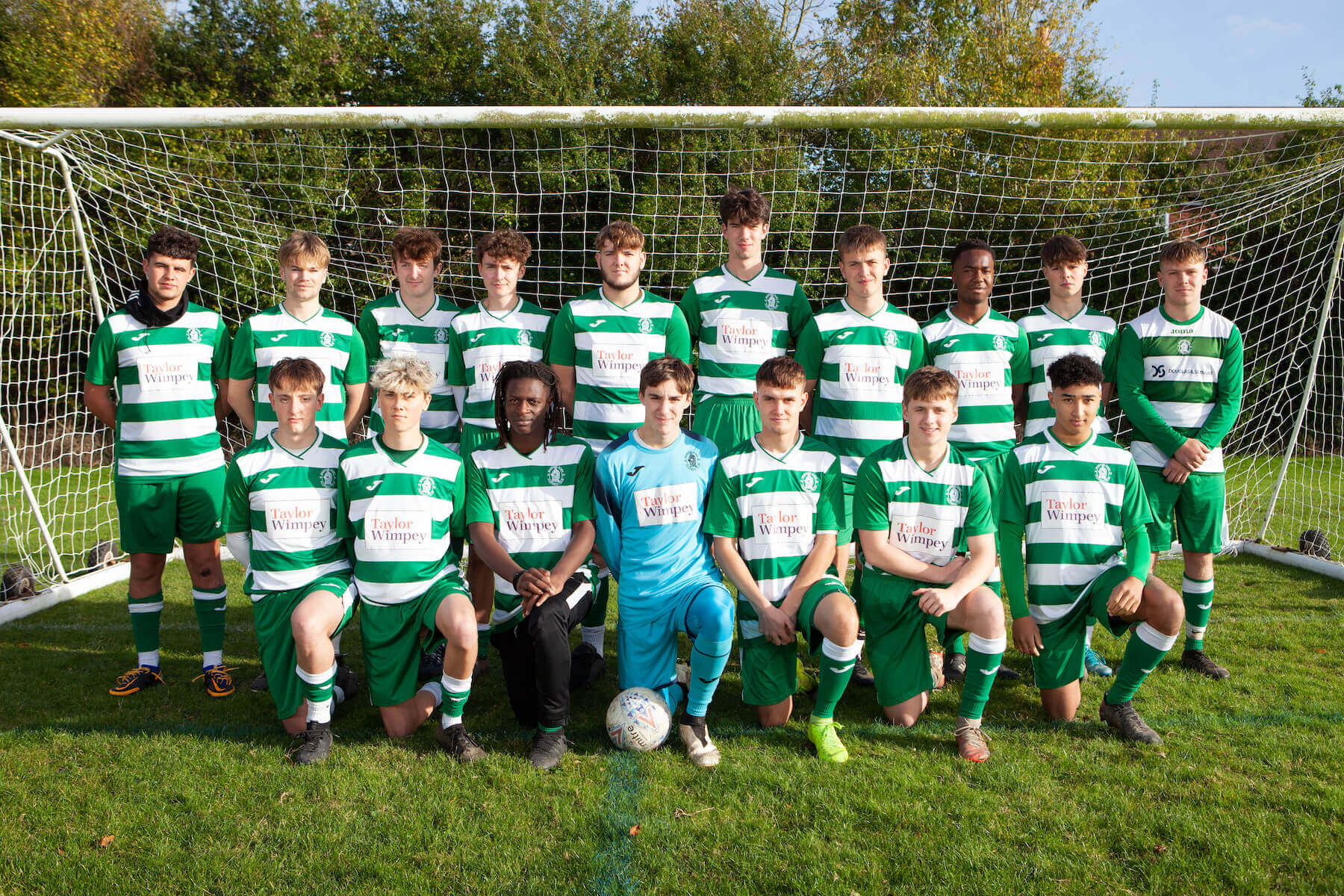 We show support for Wantage footballers ‧ Taylor Wimpey