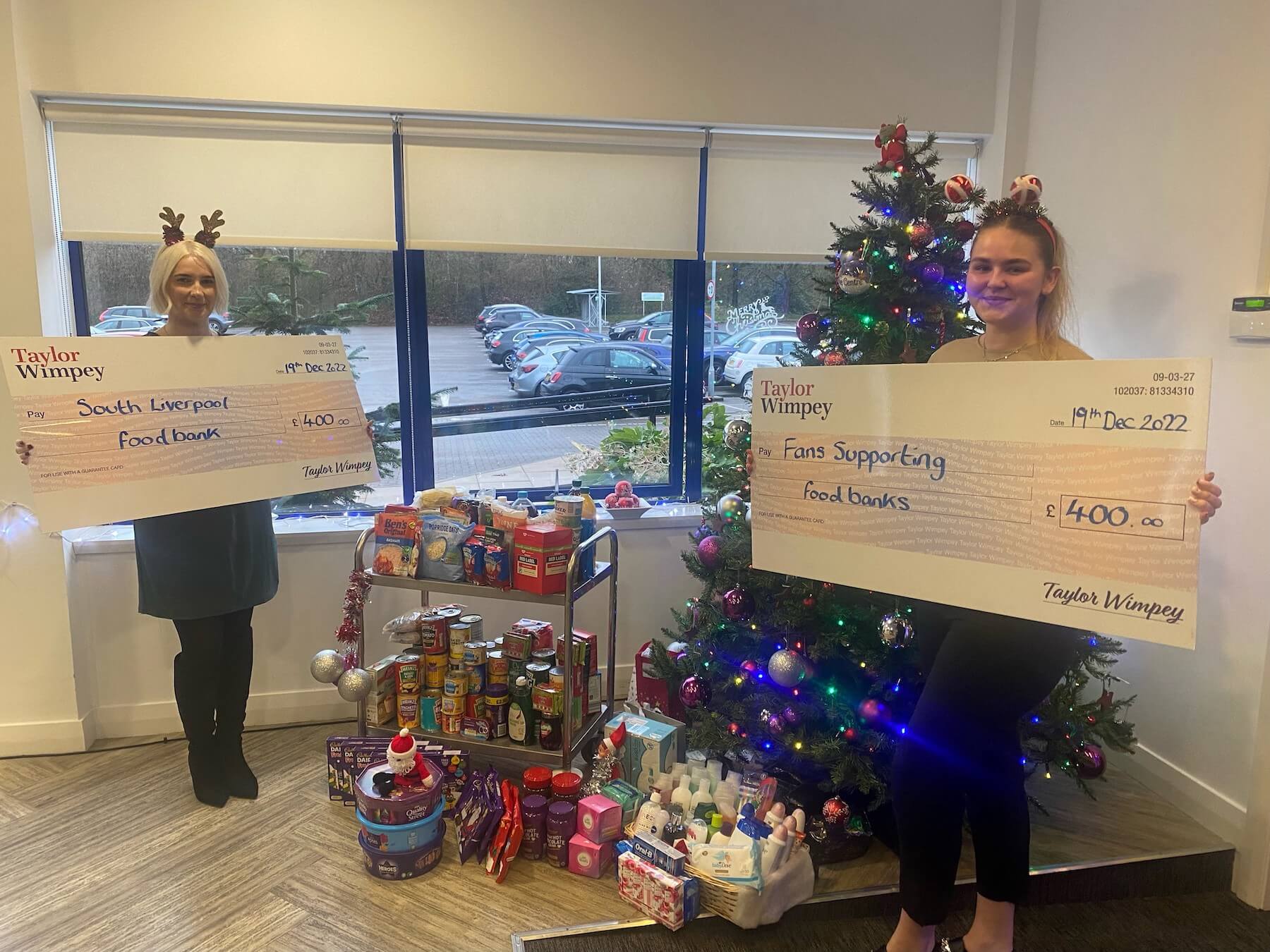 Our North West team support Liverpool food banks ‧ Taylor Wimpey