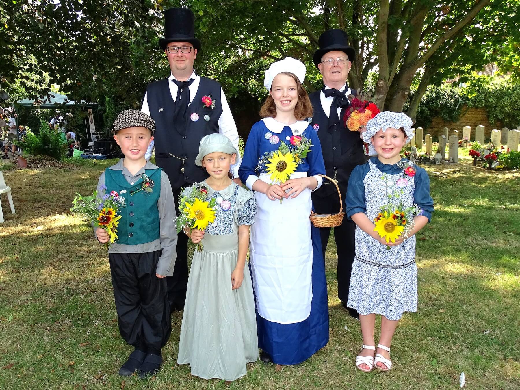 We support Thomas Aveling’s Birthday Celebration ‧ Taylor Wimpey