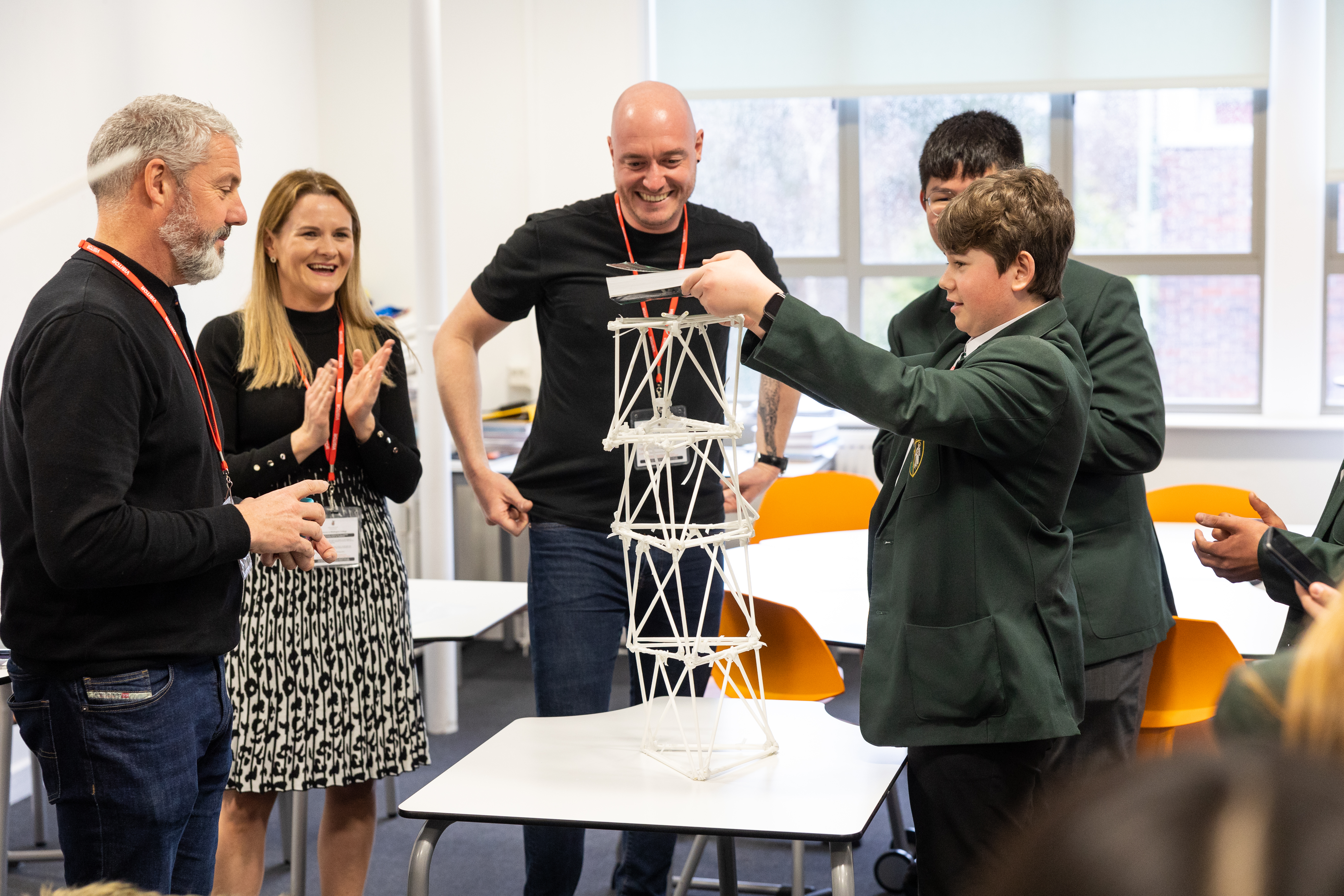 We teach students in Berkshire about house building ‧ Taylor Wimpey